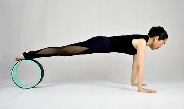 How to Use Yoga Wheel - XIAMEN SANFAN Sports Products Co, Ltd.